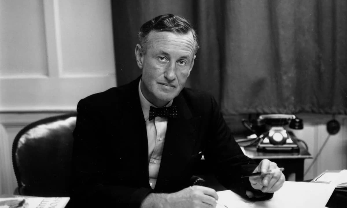 10 Maddede James Bond’un Yaratıcısı, Casus Romanlarının Ustası: Ian ...